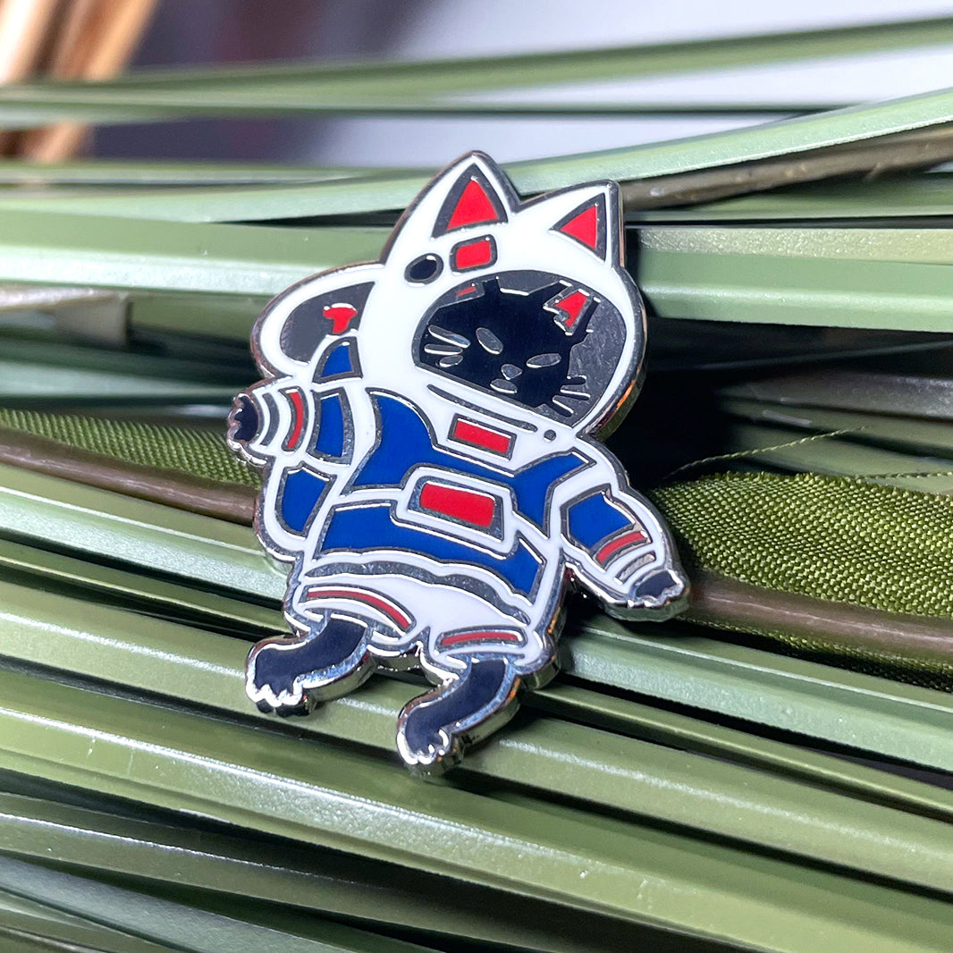 Nautical Cat Pin – Bandage Brigade